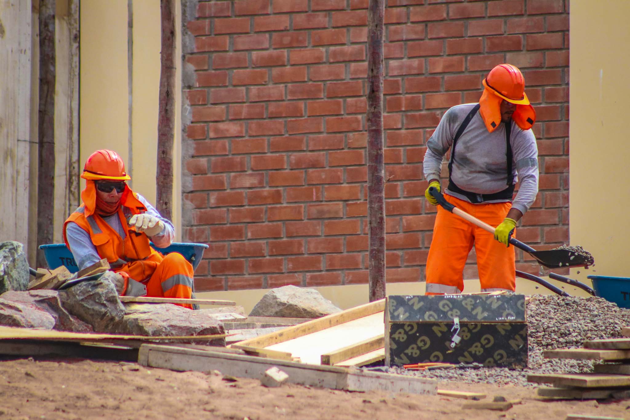 Trabajos orientados a mejorar las condiciones en la IE Mercedes ...